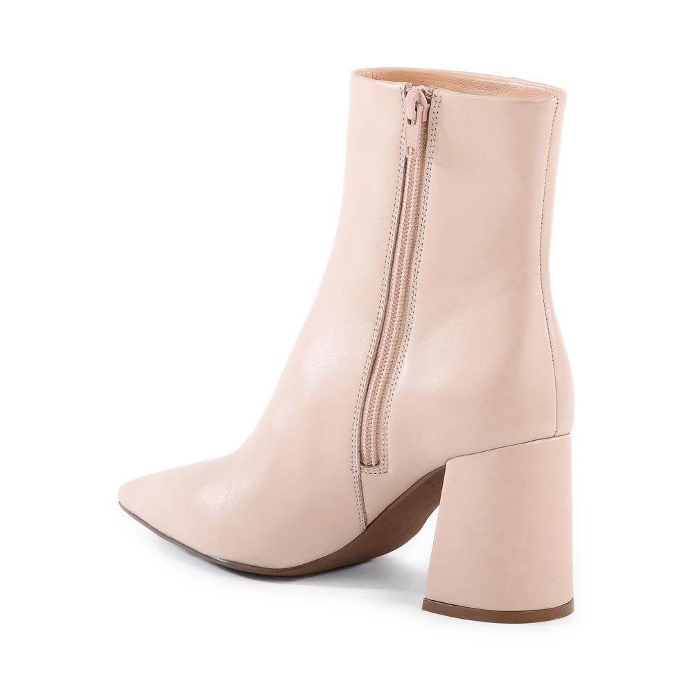 Broken Promises Boot – Seychelles Footwear
