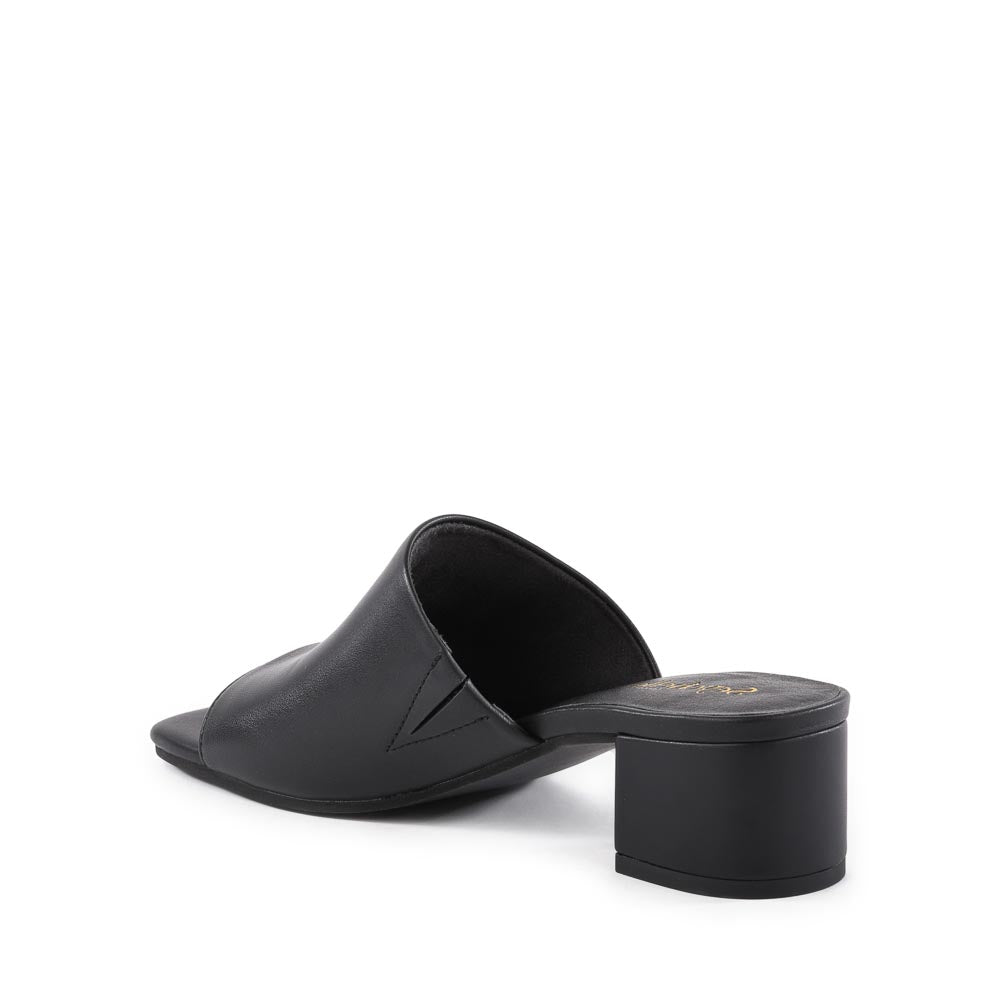 Pepper Sandal – Seychelles Footwear